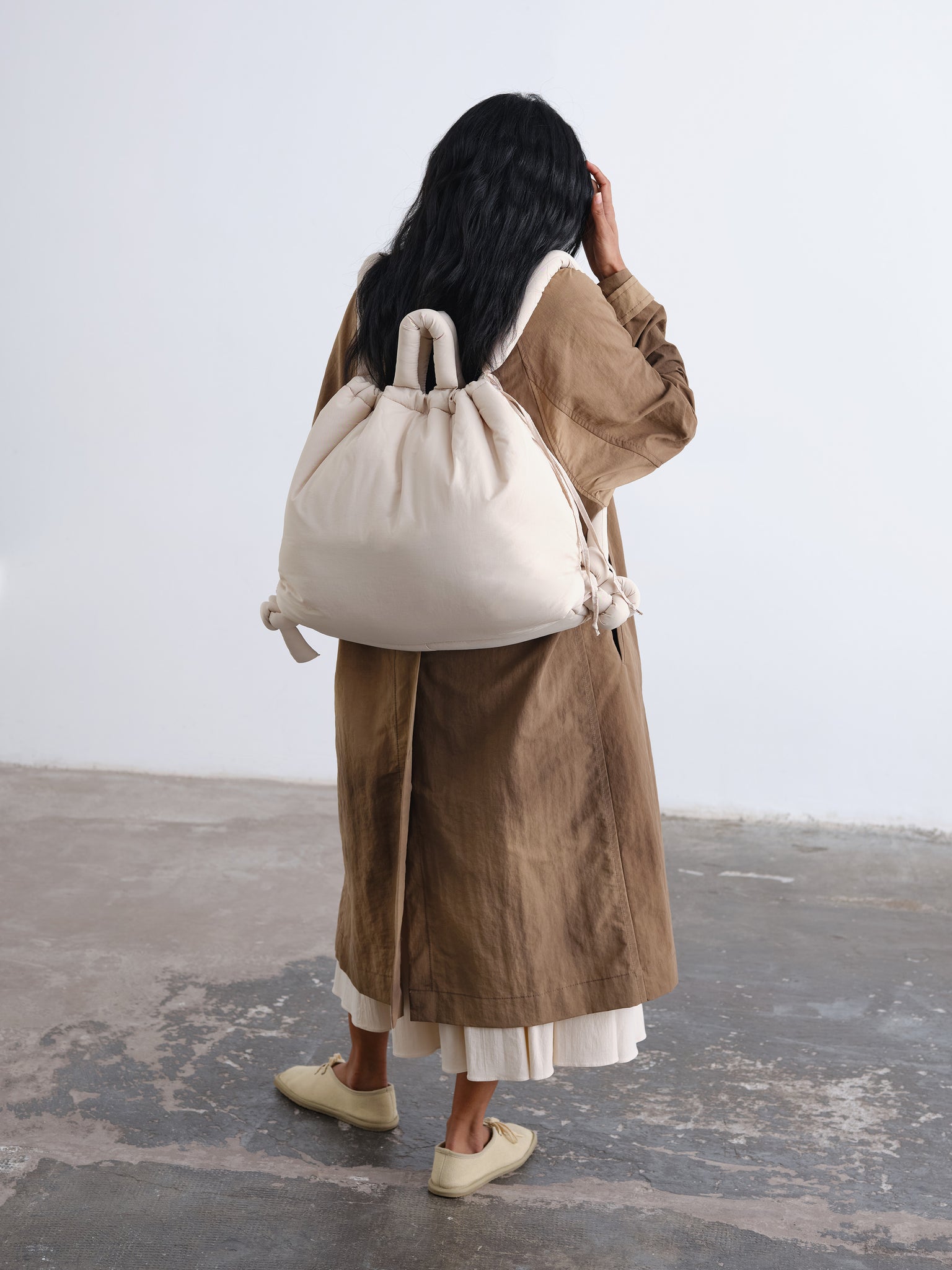 Large Ona Soft Bag – Ölend